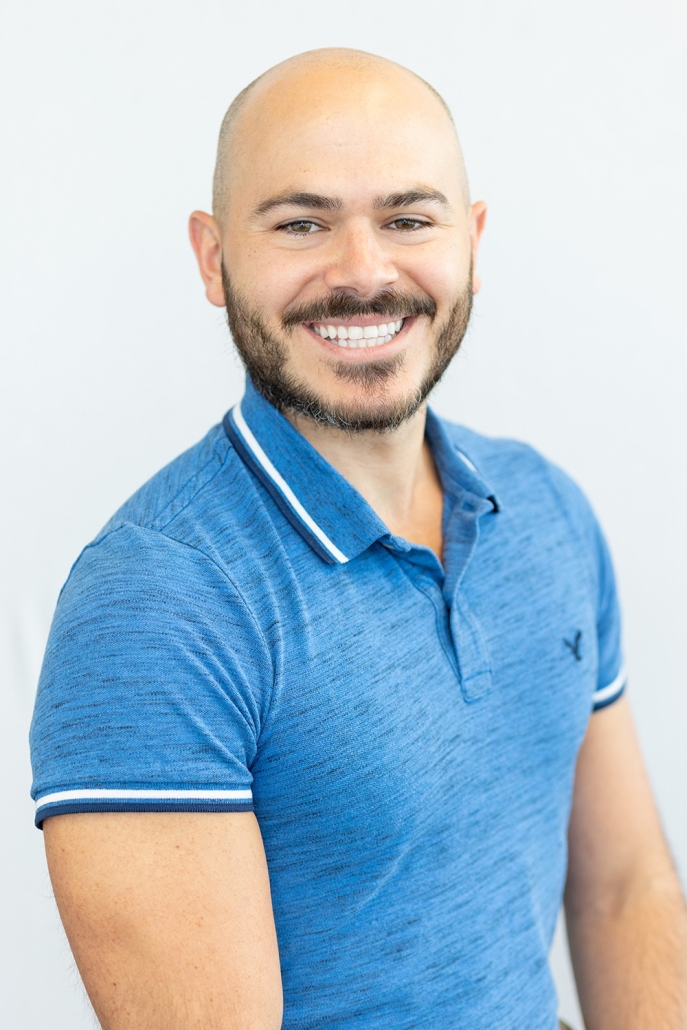 Andy Godoy – Physiotherapist | Calgary PRP Clinic